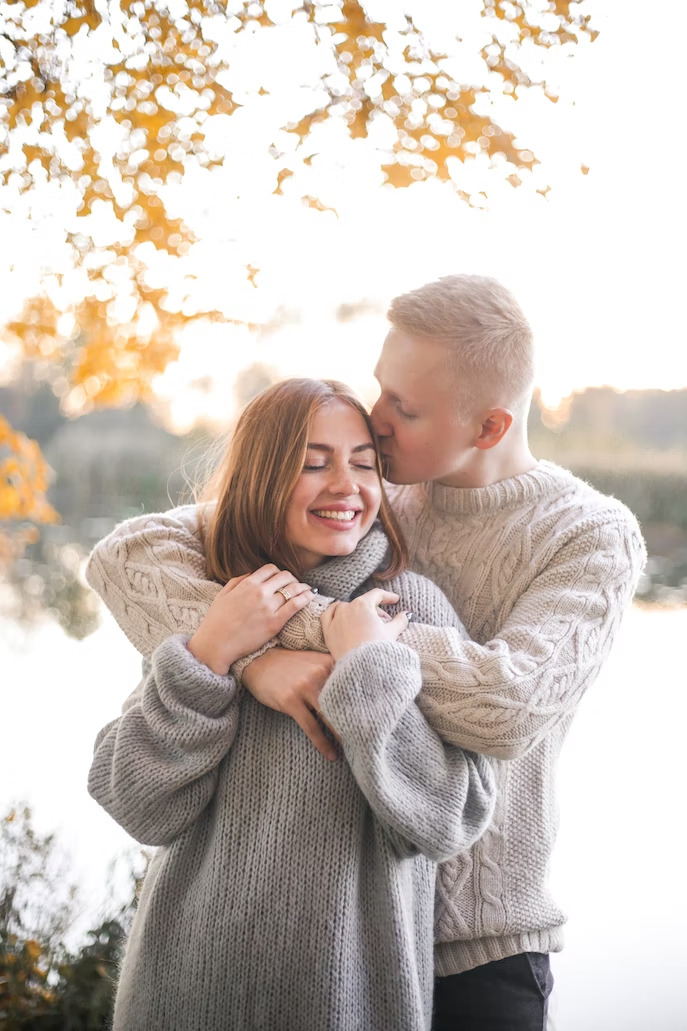 What is love for a teenager and its stages? - Coffee Time
